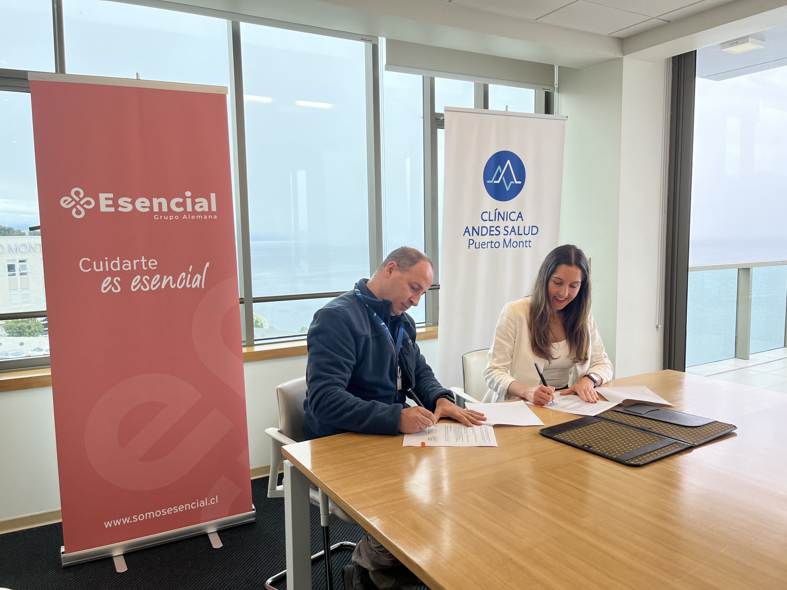 ISAPRE ESENCIAL FIRMA CONVENIO DE COLABORACIÓN CON CLÍNICA ANDES SALUD ... ISAPRE ESENCIAL FIRMA CONVENIO DE COLABORACIÓN CON CLÍNICA ANDES SALUD ...